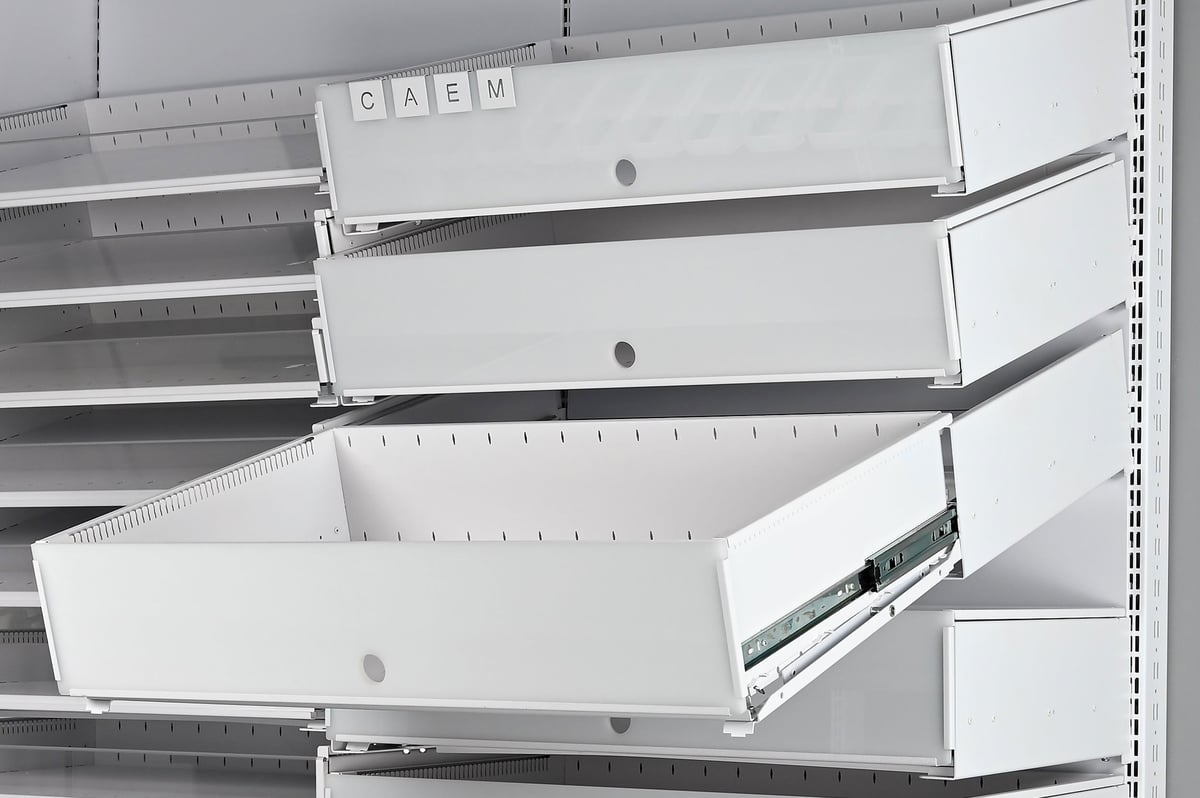 D25 Pharmacy Shelving